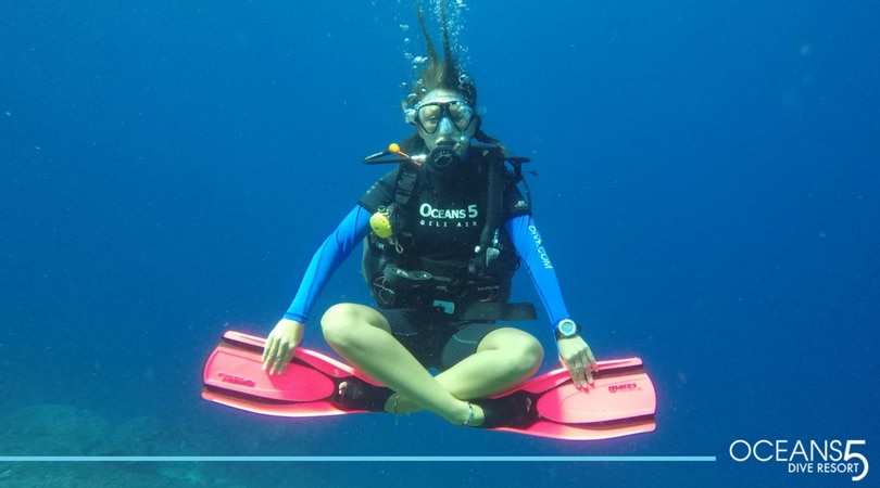 Underwater Meditation: The Connection between Scuba Diving and Yoga ...